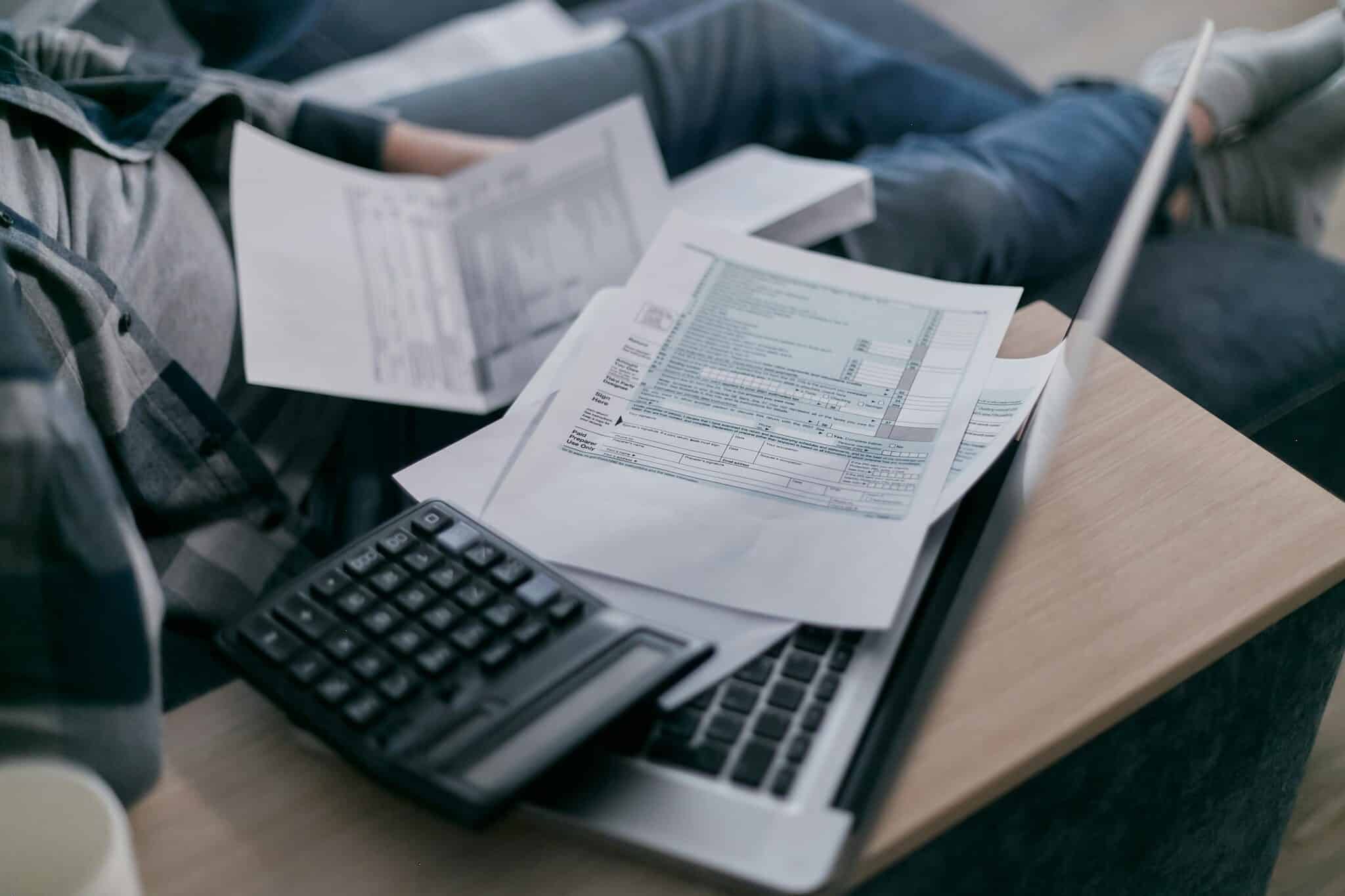 Ποιοι Είναι οι Φορολογικοί Συντελεστές για Επιχειρήσεις στην Ελλάδα | Bases